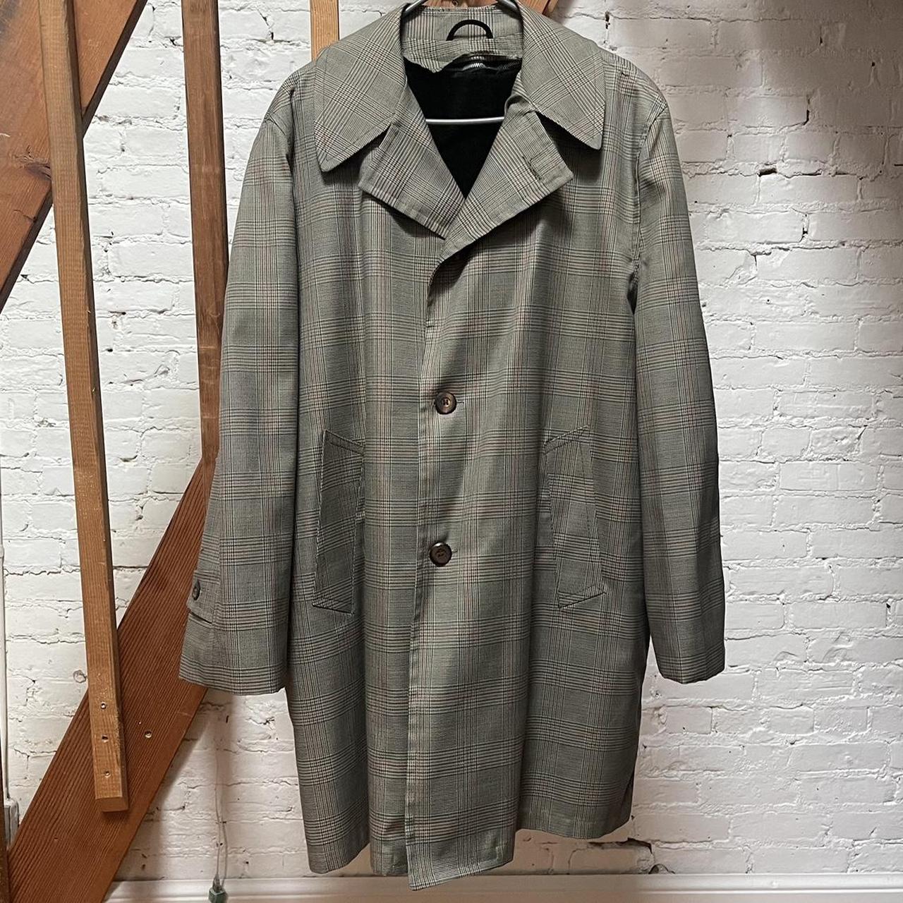 Vintage brown plaid fall trench! This coat has a... - Depop
