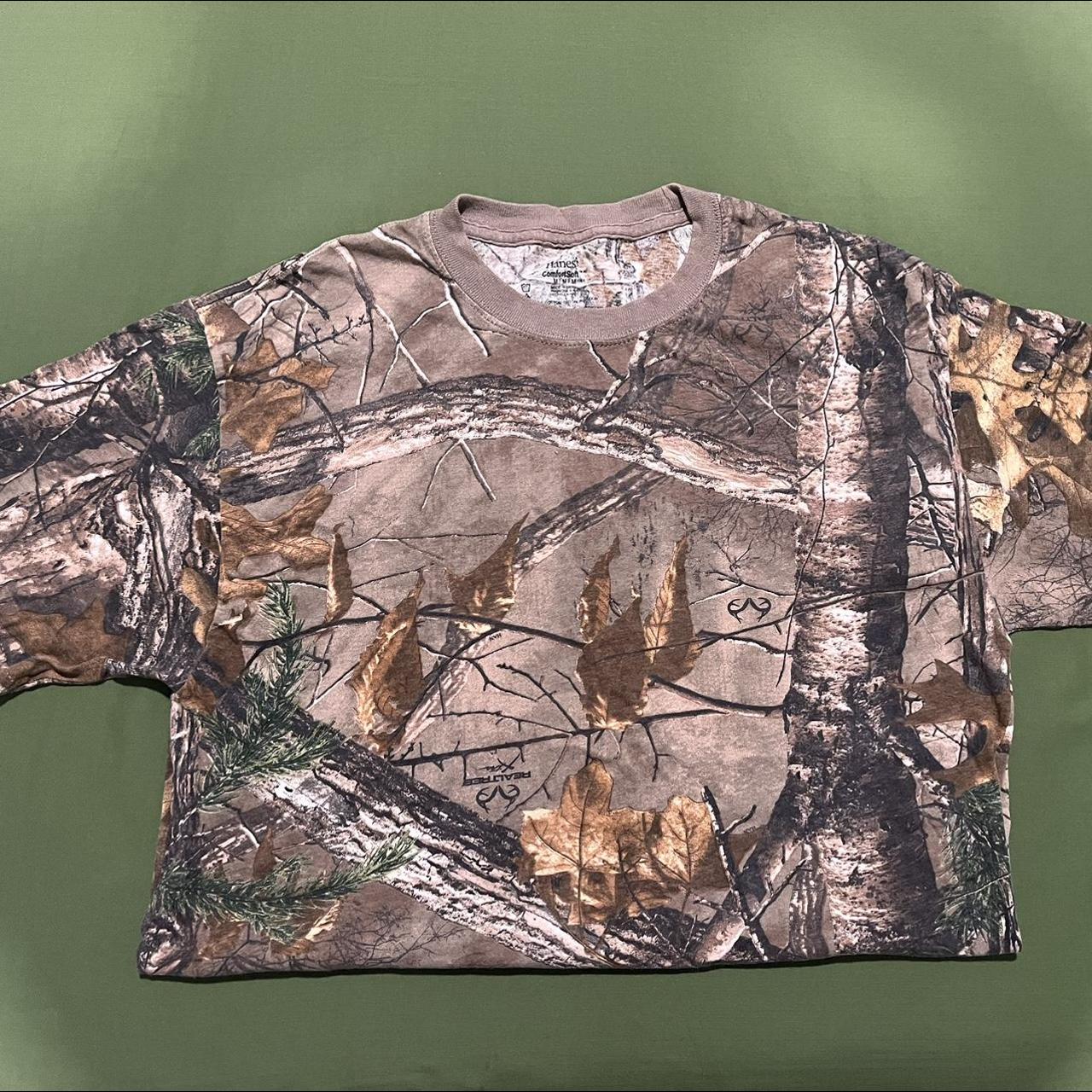 Hanes Real tree T shirt - Depop