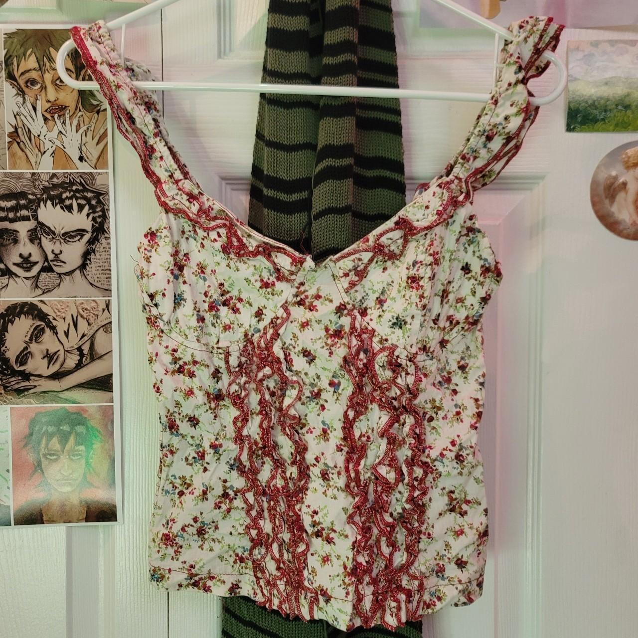 dainty cottage core top :) kinda corset styled but... - Depop