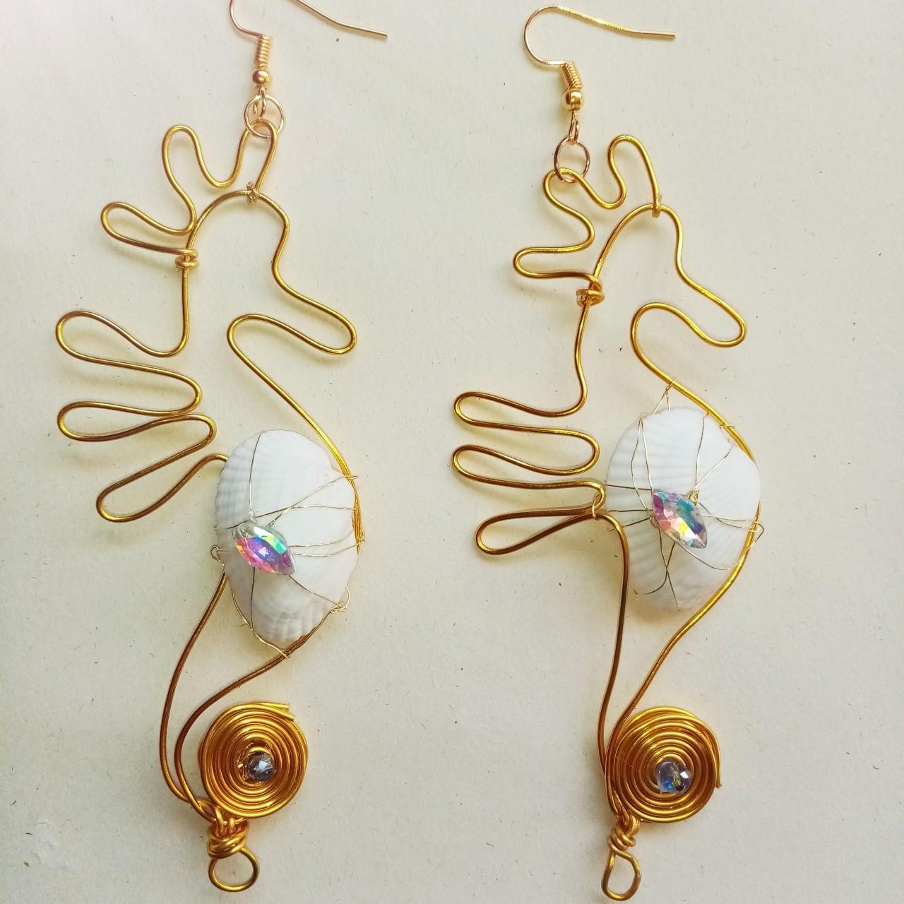 Gold wire work seahorse earrings 🌟 With real shells... - Depop