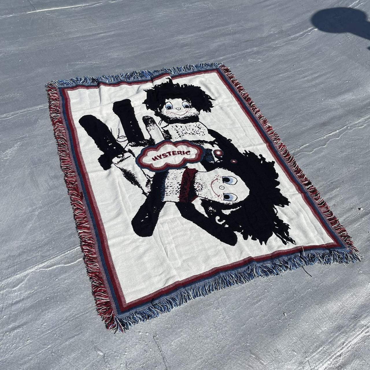 HYSTERIC GLAMOUR knit ragdoll blanket, has light... - Depop