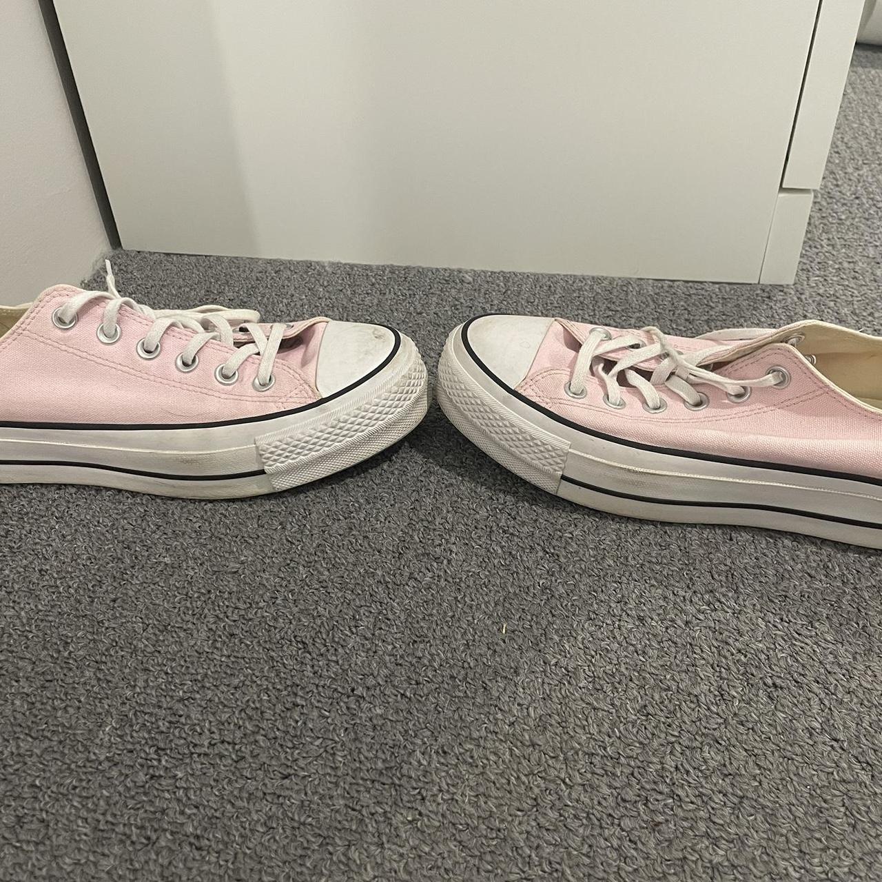 Used low rise platform baby pink converse UK 6 (AUS... - Depop