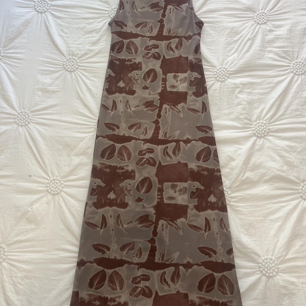 Motel maxi dress with fun maroon color print Double... - Depop