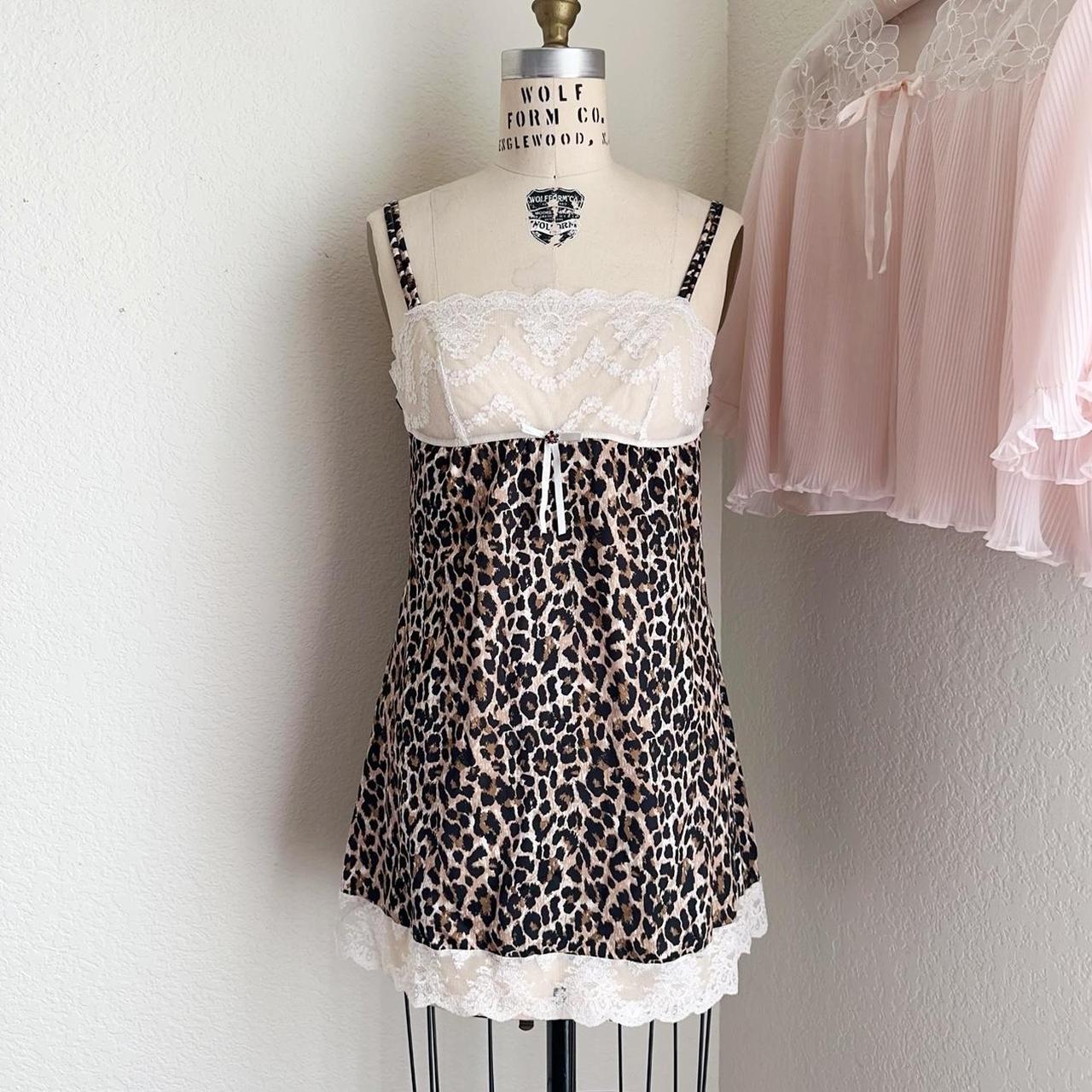 Adorable Victoria’s Secret leopard print milkmaid... | Depop