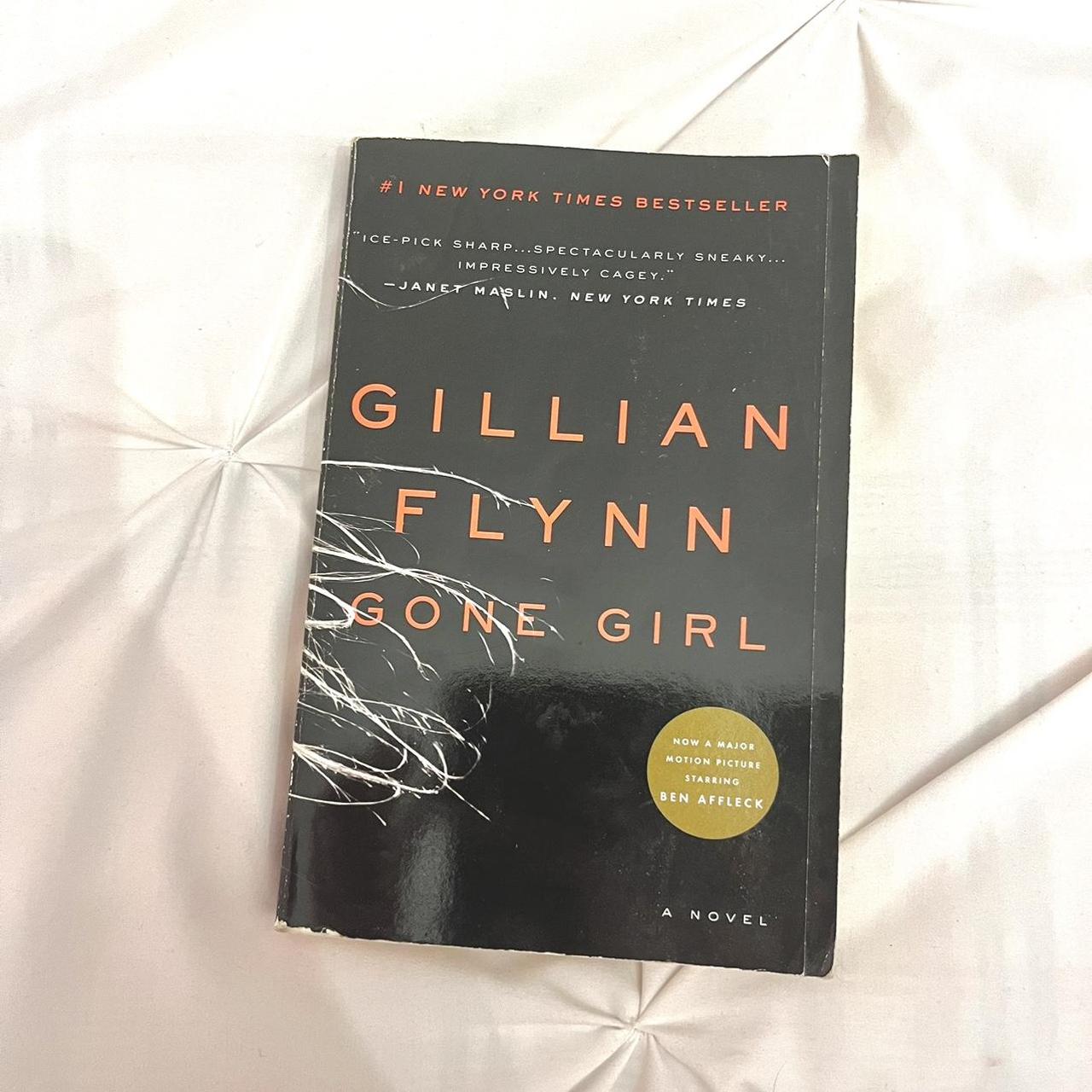 gone girl, book is in good condition #gonegirl #book... - Depop
