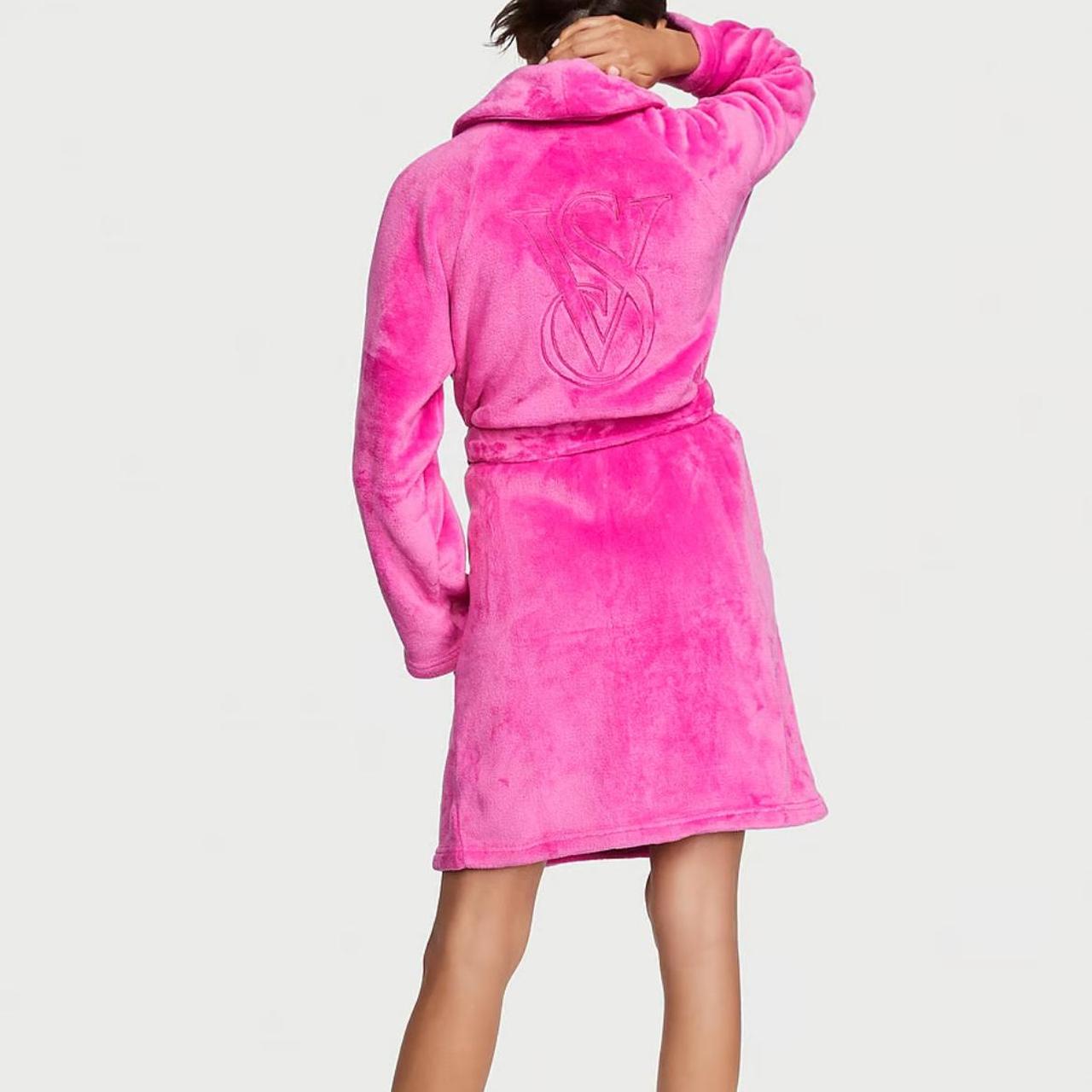 Victoria’s secret short cozy robe in fuchsia frenzy... - Depop