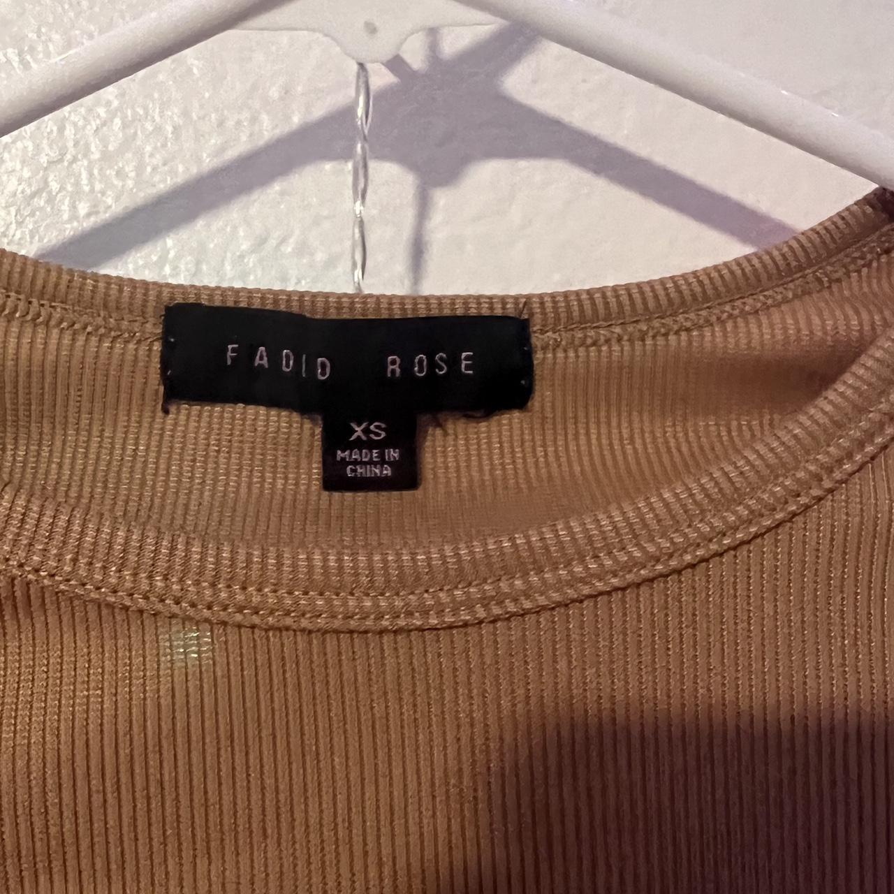 🌴 Donating all items July 22nd 2023! 🌺 Message... - Depop