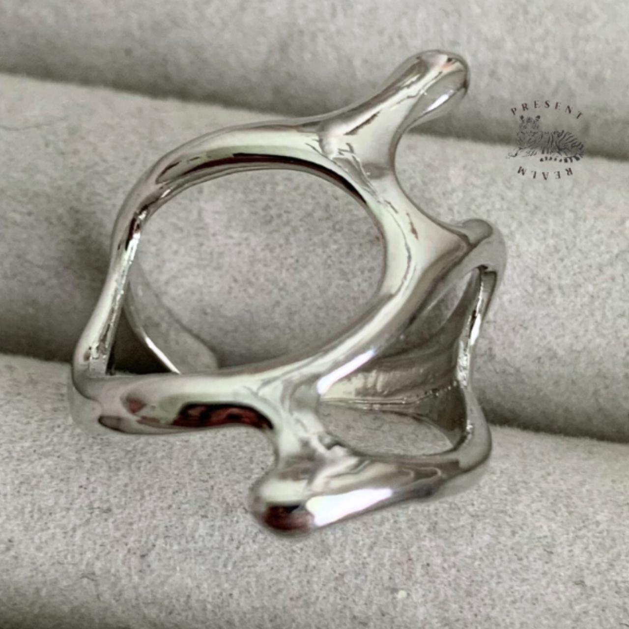 Melted Metal Ring, Hollow Ring, Vintage Ring, Y2K... - Depop