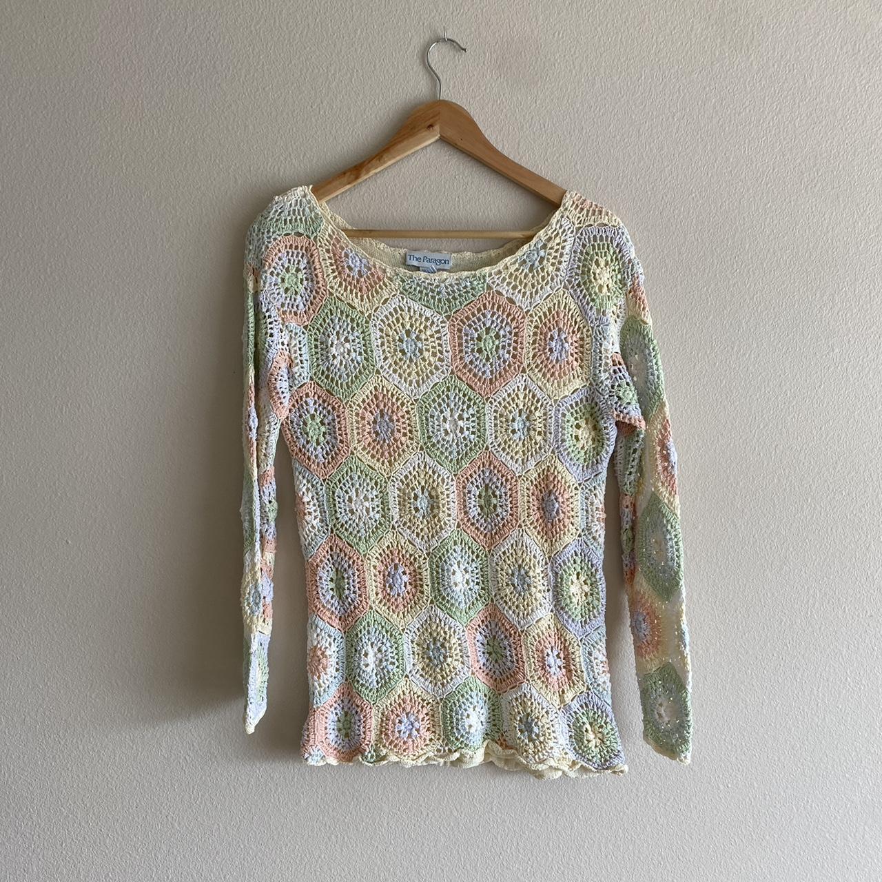 Vintage Knit Top • size : medium • length : 27... - Depop