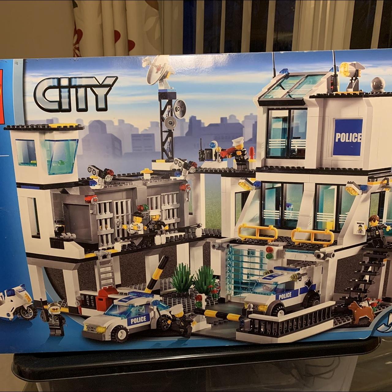 Lego Prison All pieces - Depop