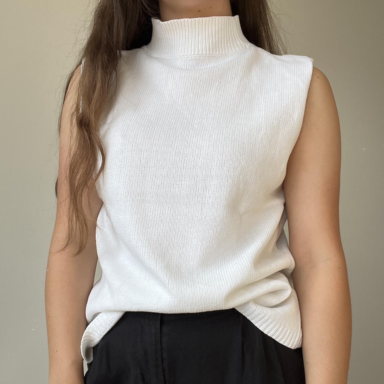 White Knit Vest Size 8-10 No tag - Depop