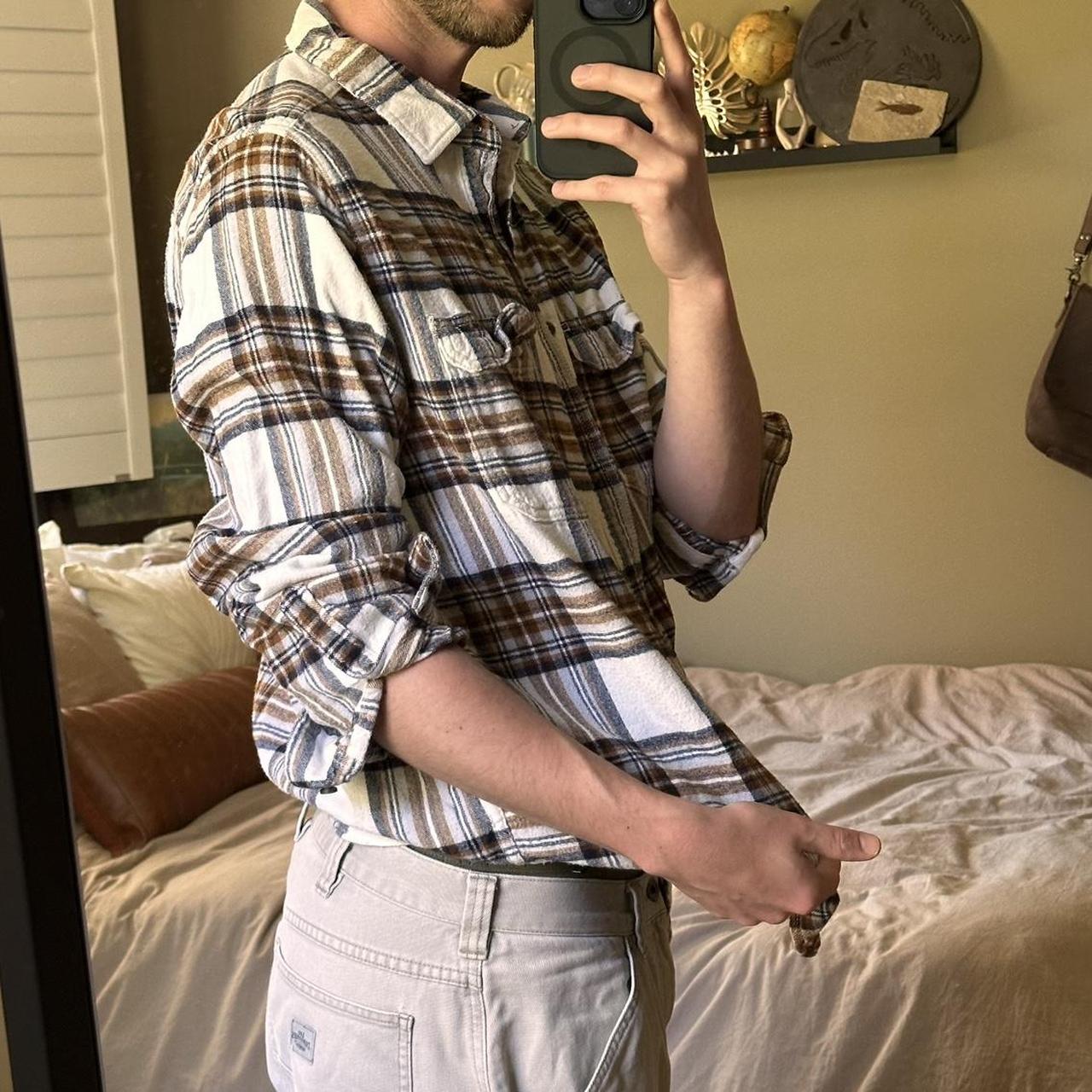 Cream tan n black George flannel - Depop