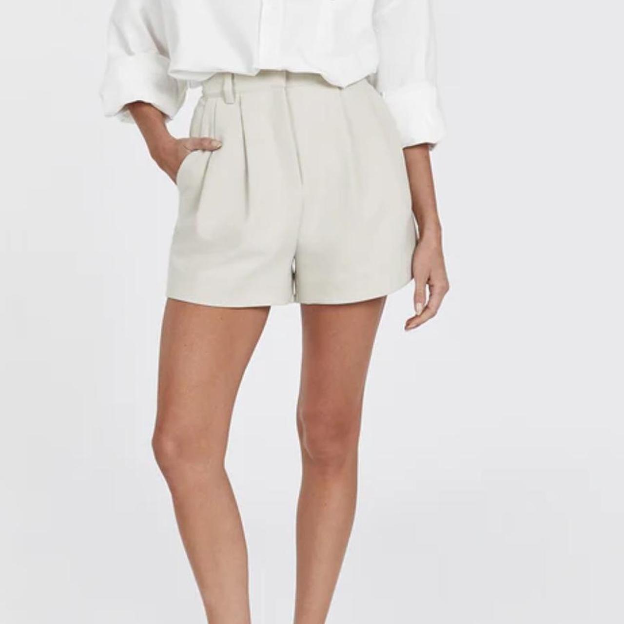 Dissh Rowan short in colour bone in size 8 Worn a... | Depop