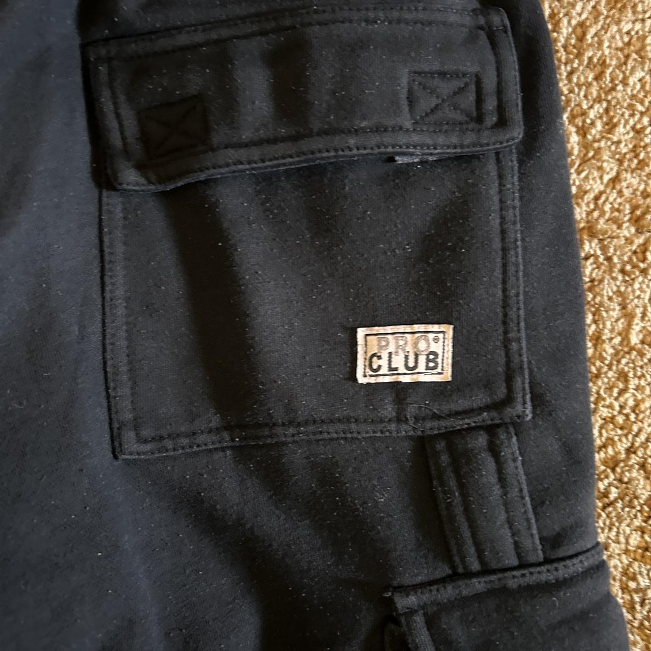 Pro Club Cargo Heavyweight Sweats S Only flaw is... - Depop
