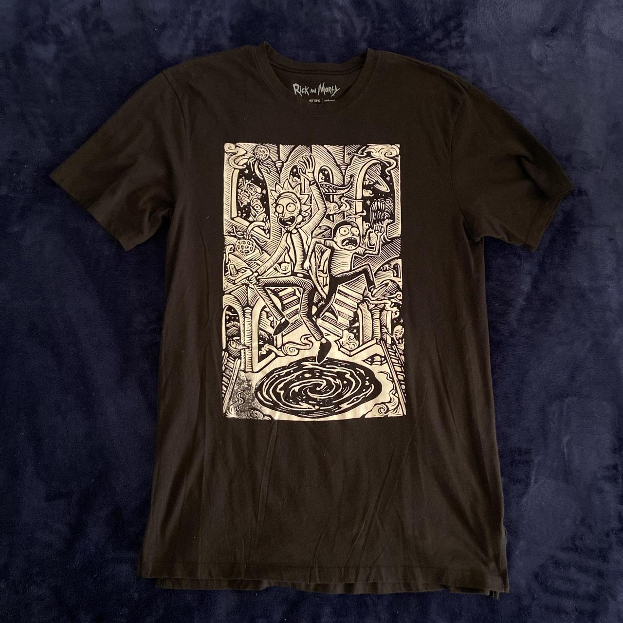 Rick and Morty Hot Topic T shirt // L - Depop