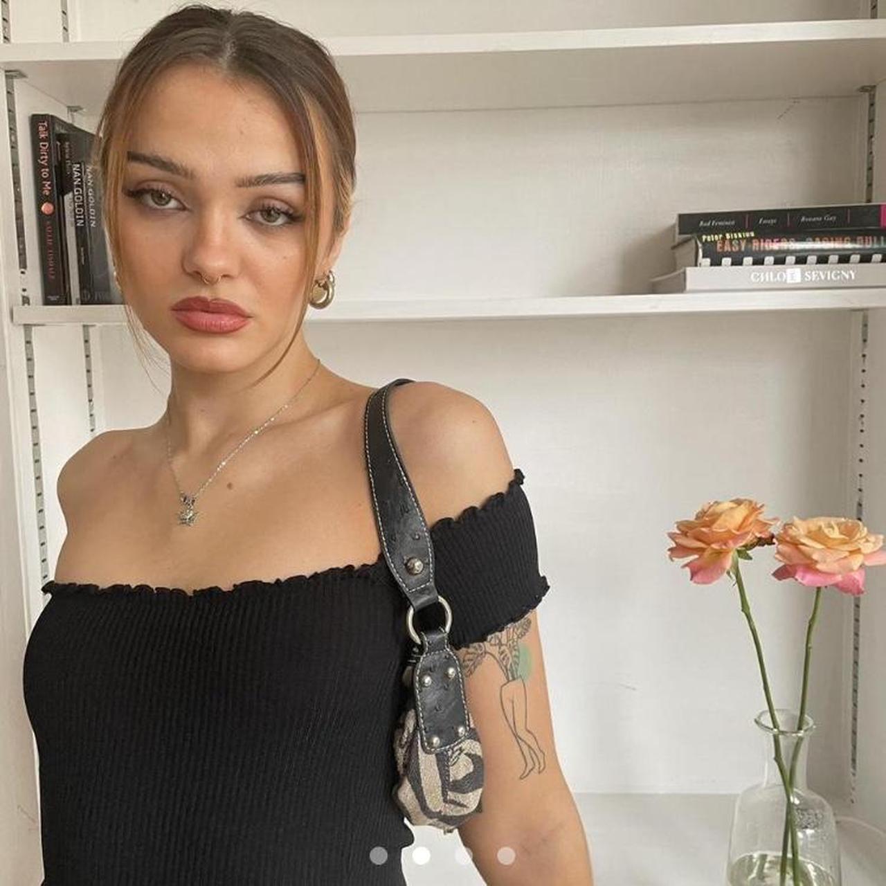 Gorgeous little vintage 00s dress in ribbed stretchy... - Depop