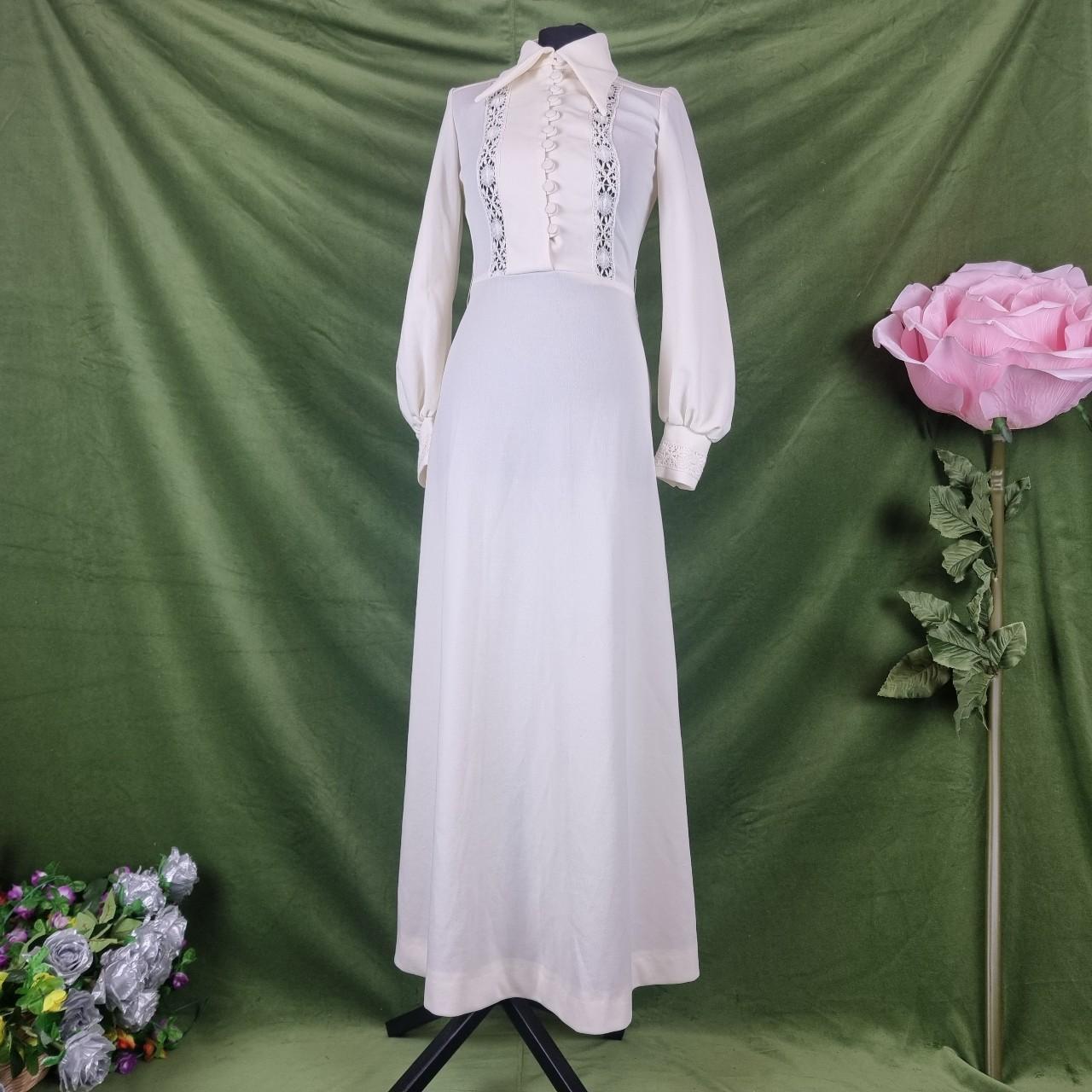 Richard Shops evening Stunning vintage 1970s white... - Depop