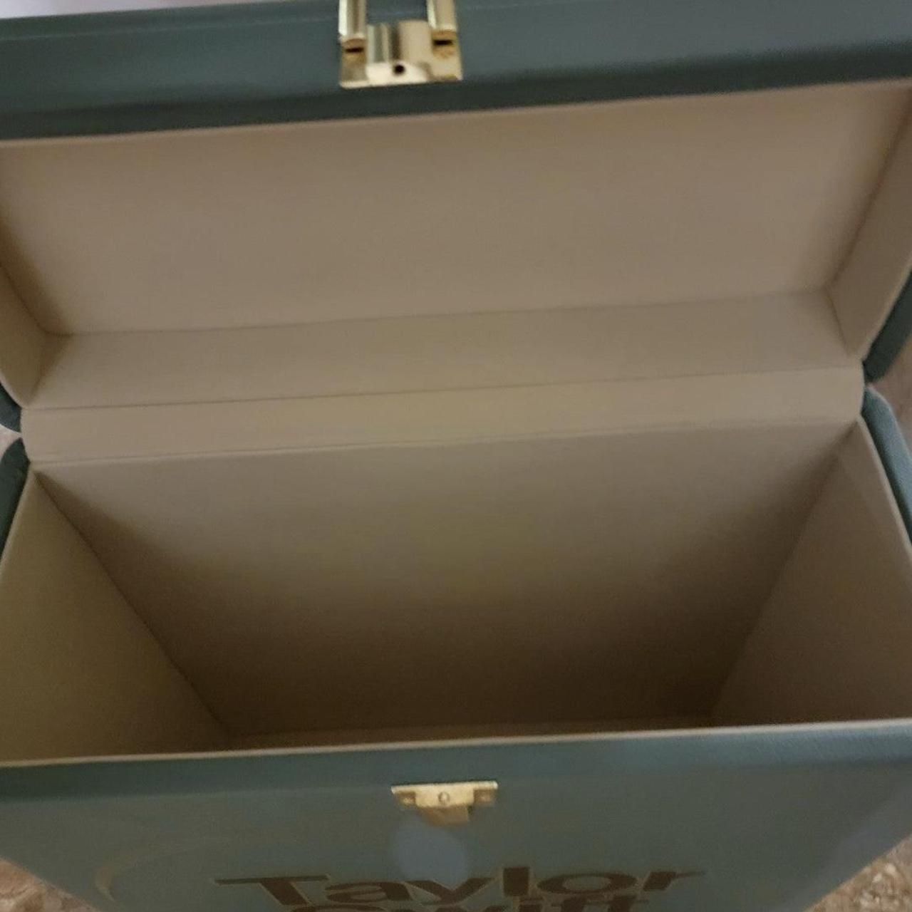 taylor swift vinyl box case in excellent... - Depop