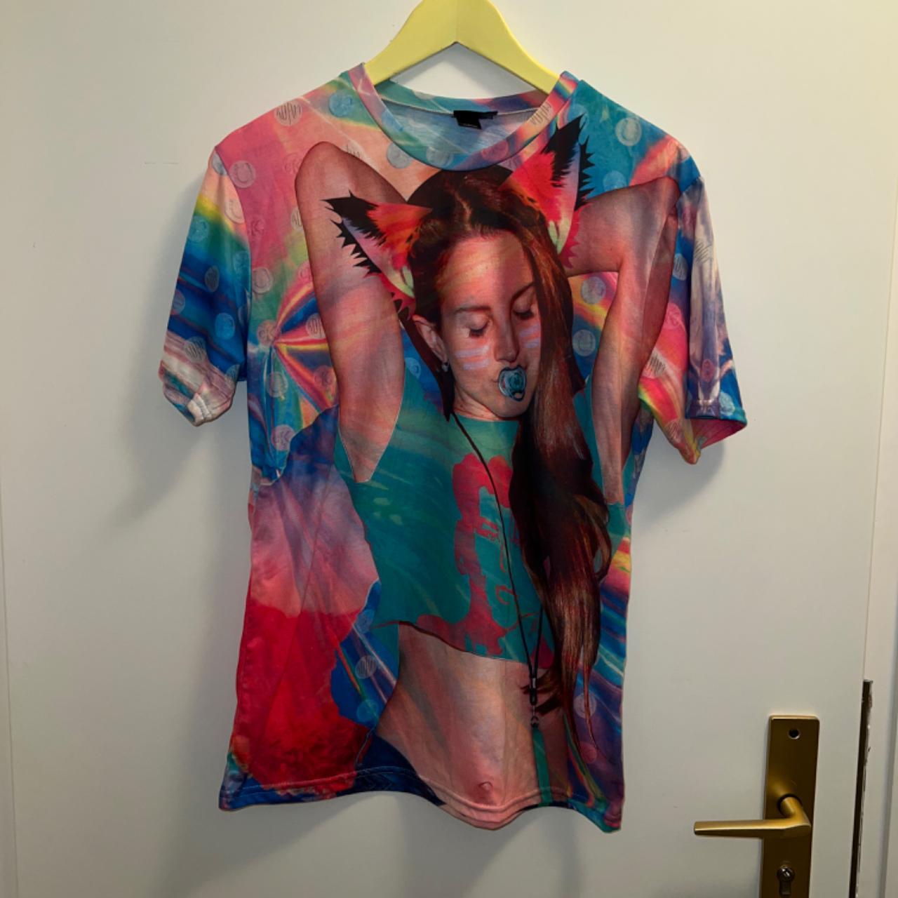 Super cool Lana del Rey (Rave lol!!!) shirt, barely... - Depop