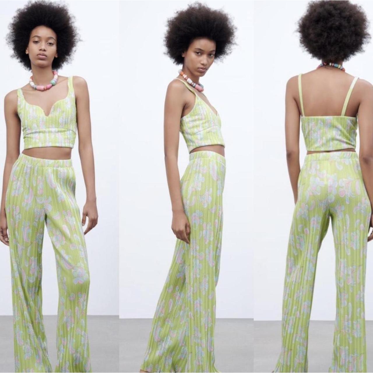 Zara floral crop top Never been worn Size small -... - Depop