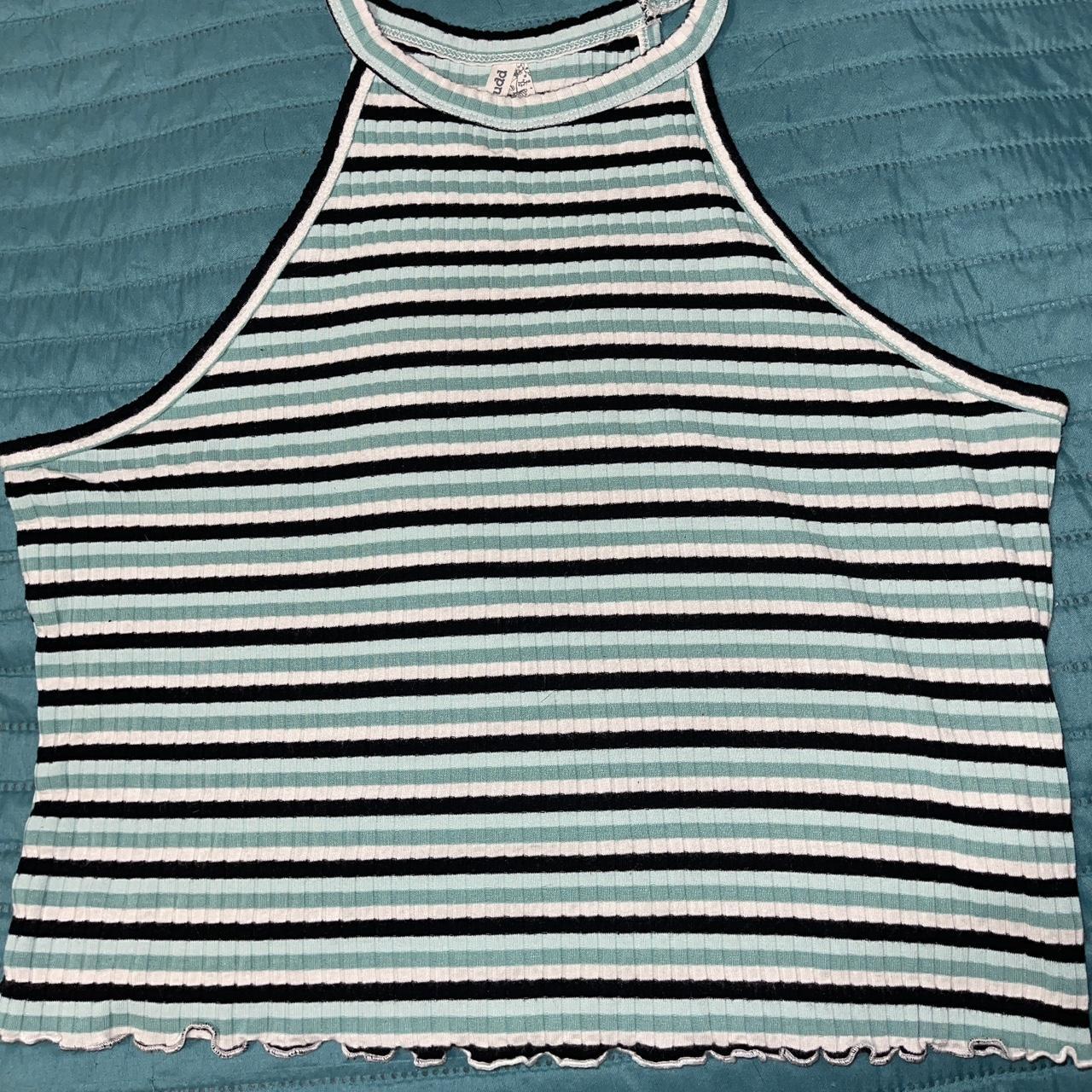 Mudd cropped tank size : XXL very soft and stretchy... - Depop