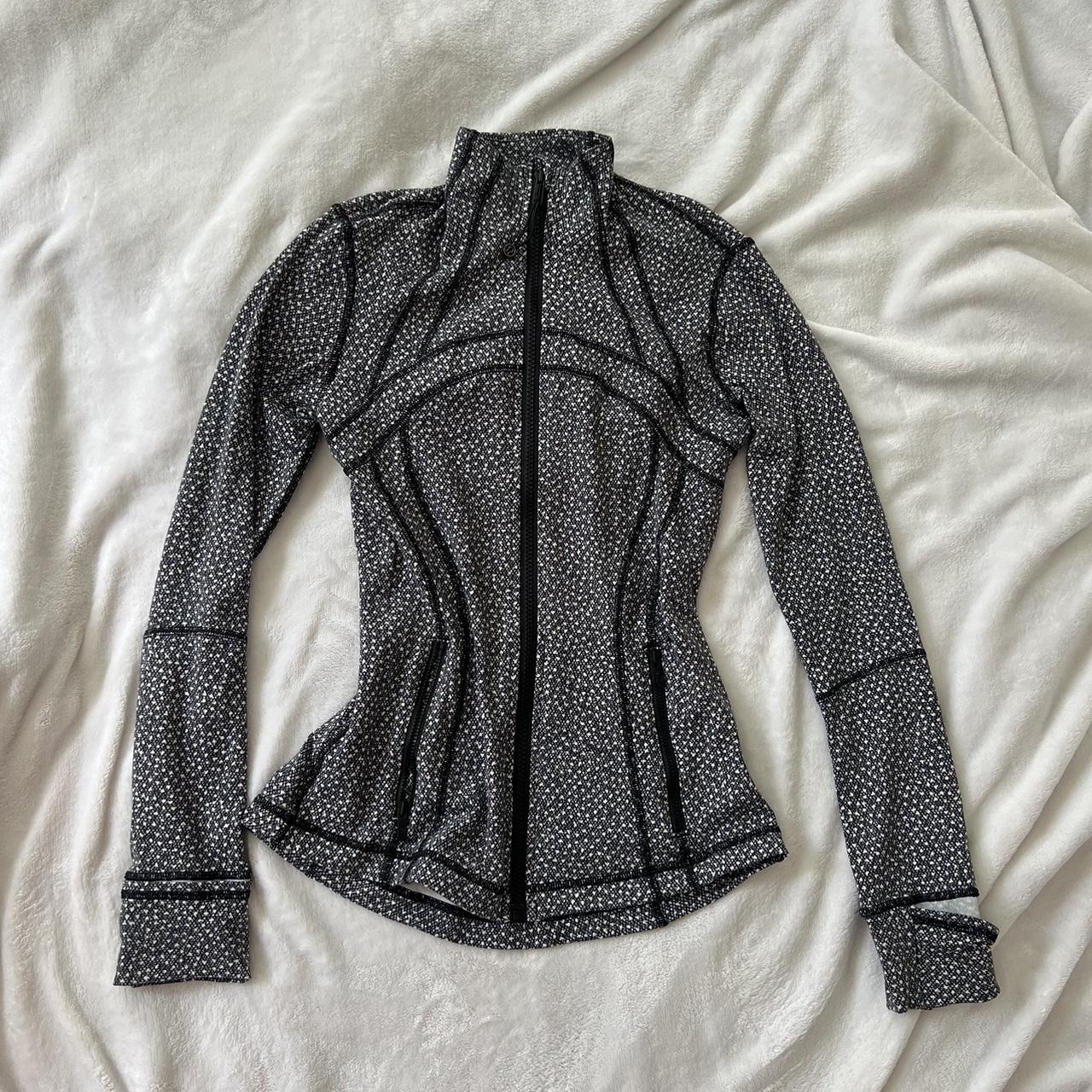 Patterned lululemon align jacket - Depop
