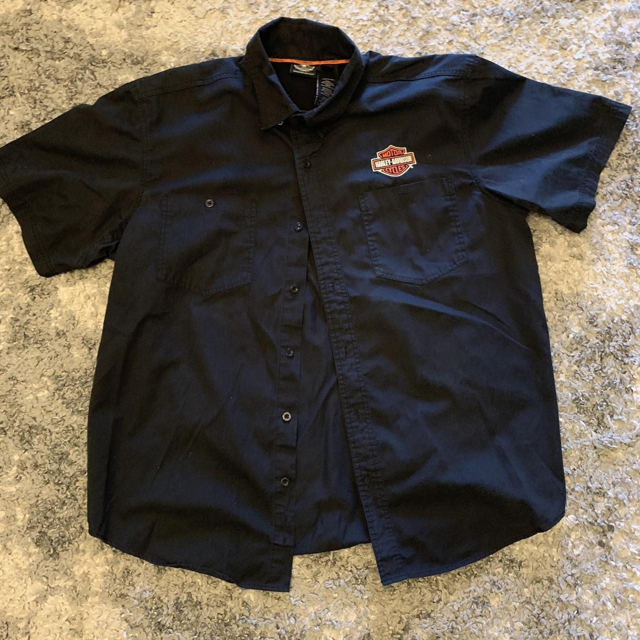 HARLEY BOTTON UP XL BUT FITS SLIGHTLY BIGGER NO... - Depop