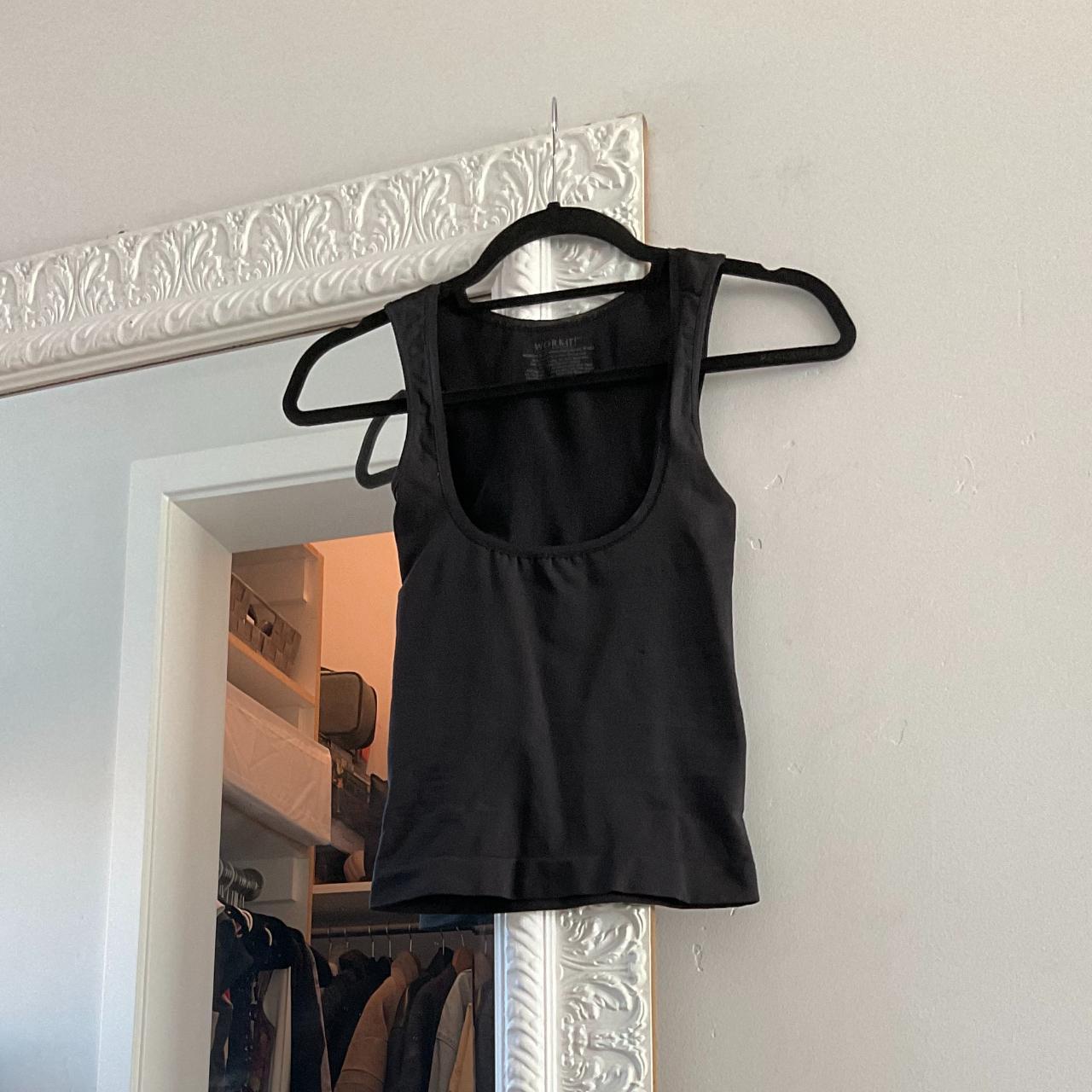 VINTAGE ACITVE CAMI stretchy form fitting workout... - Depop