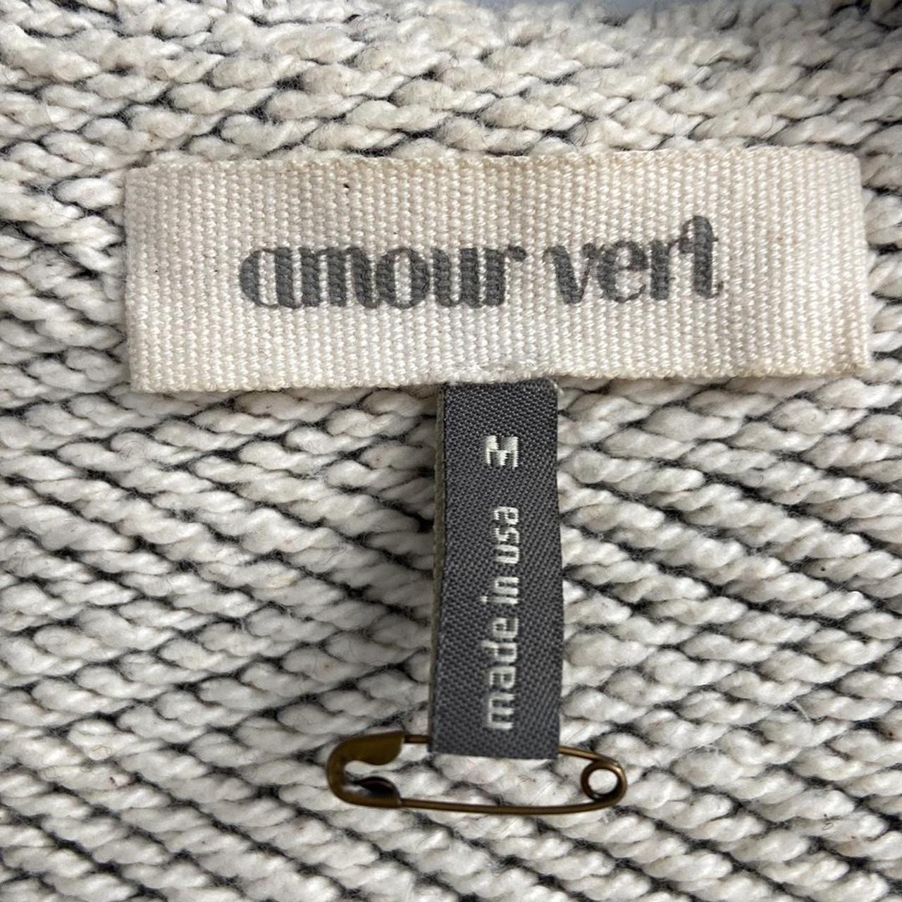 Amour Vert Women's Grey and White Jacket | Depop