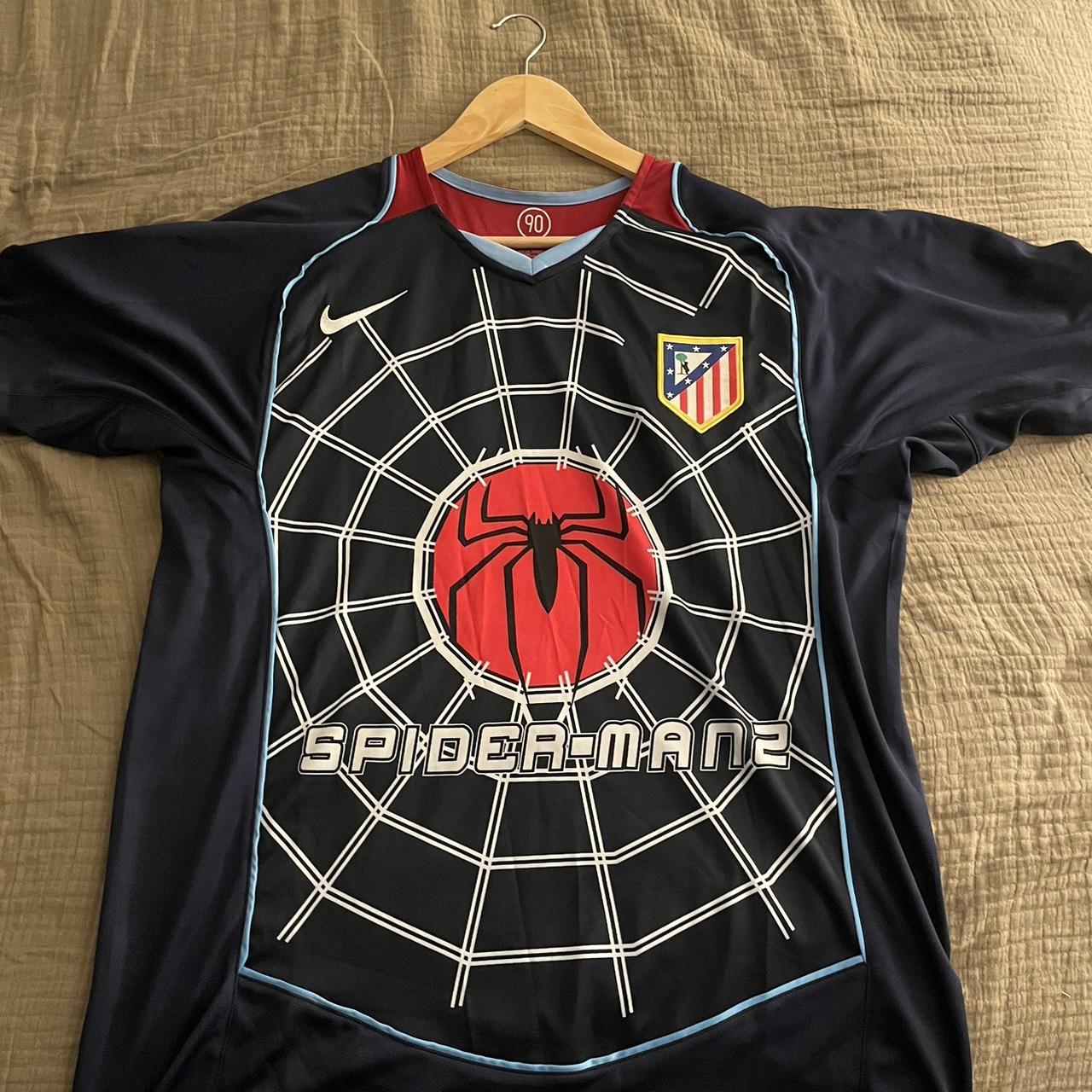 Spider man 2 atletico Kit barley ever worn size 2xl... - Depop