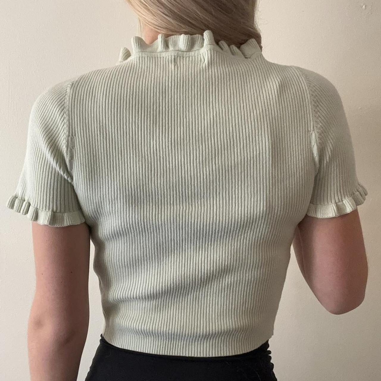 Urban Outfitters Women's Green Crop-top | Depop