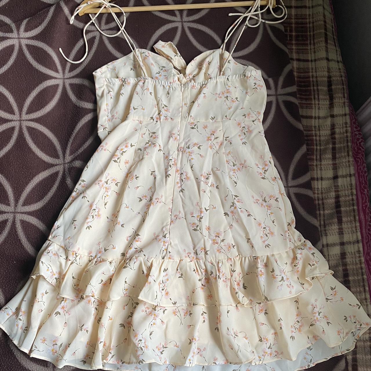 Cute summery floral corset dress from Cider, never... - Depop