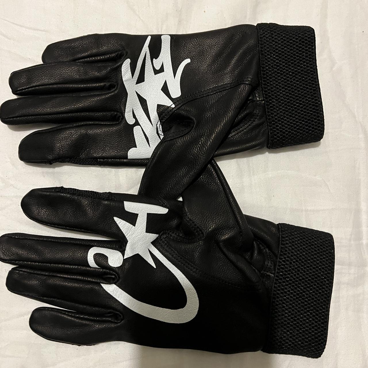 Crtz black and white gloves Brand new Ifykyk - Depop