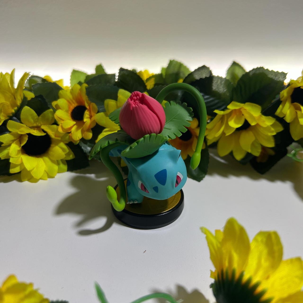 Ivysaur amiibo figure perfect for any pokemon... | Depop