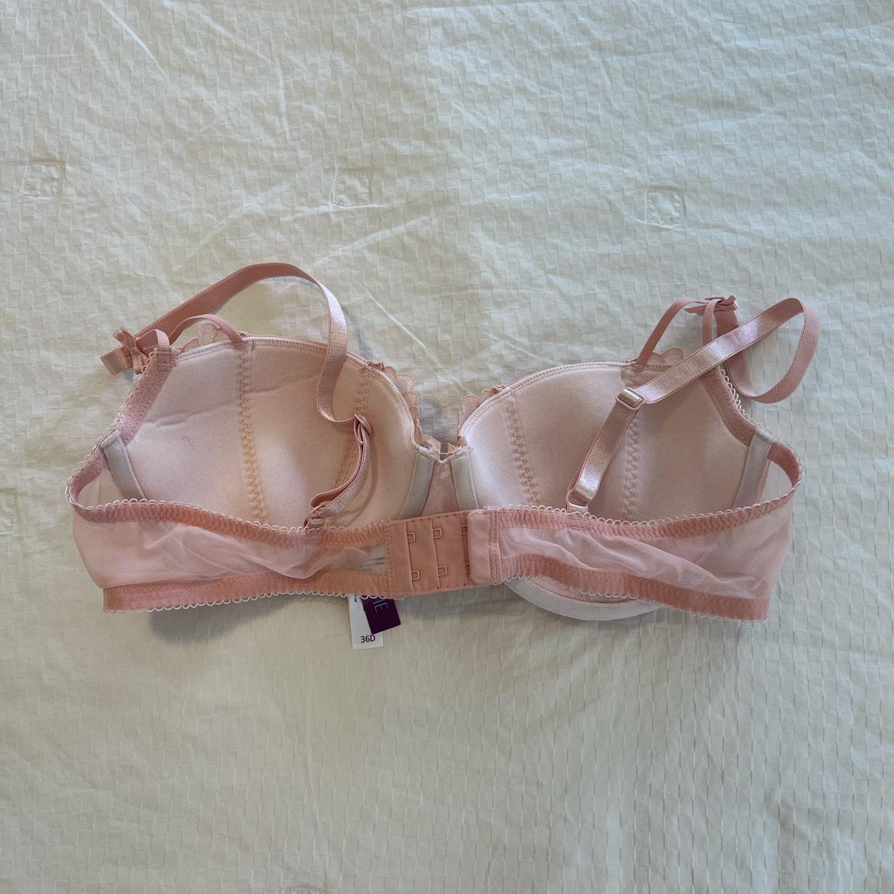 Cutest bow detailed bra Adore me, size 34D😙🎀 - Depop
