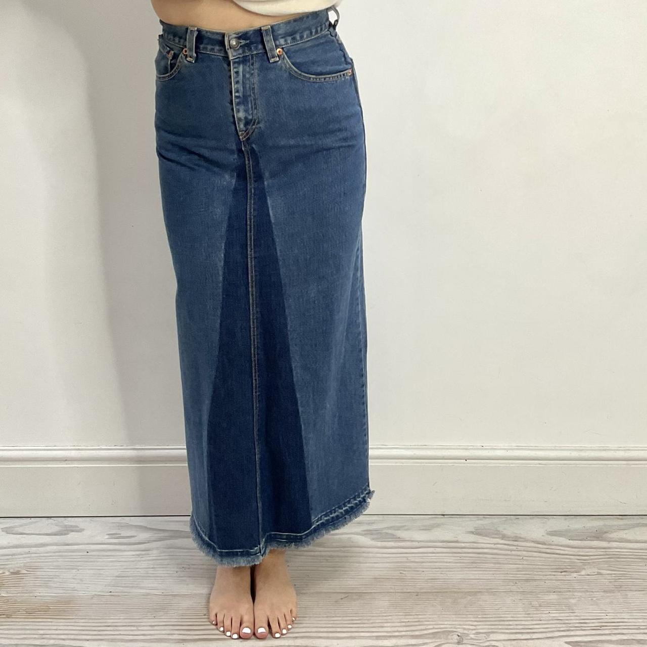 Vintage Levi’s denim maxi skirt Excellent... - Depop