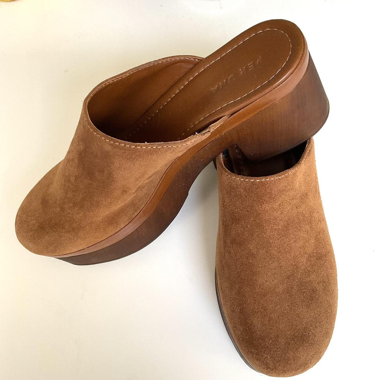 Tan Suede clogs U.k size 7 In very good condition... - Depop