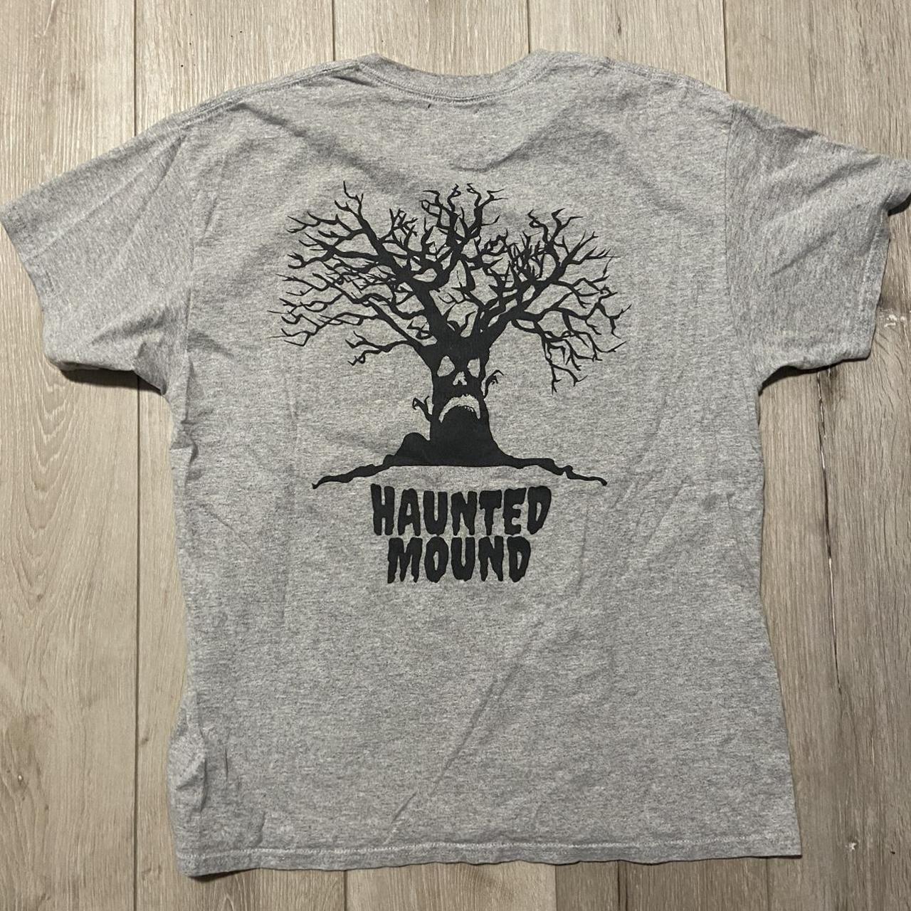 HACKLEDOWN HAUNTED MOUND CHAIN MERCH SIZE... - Depop