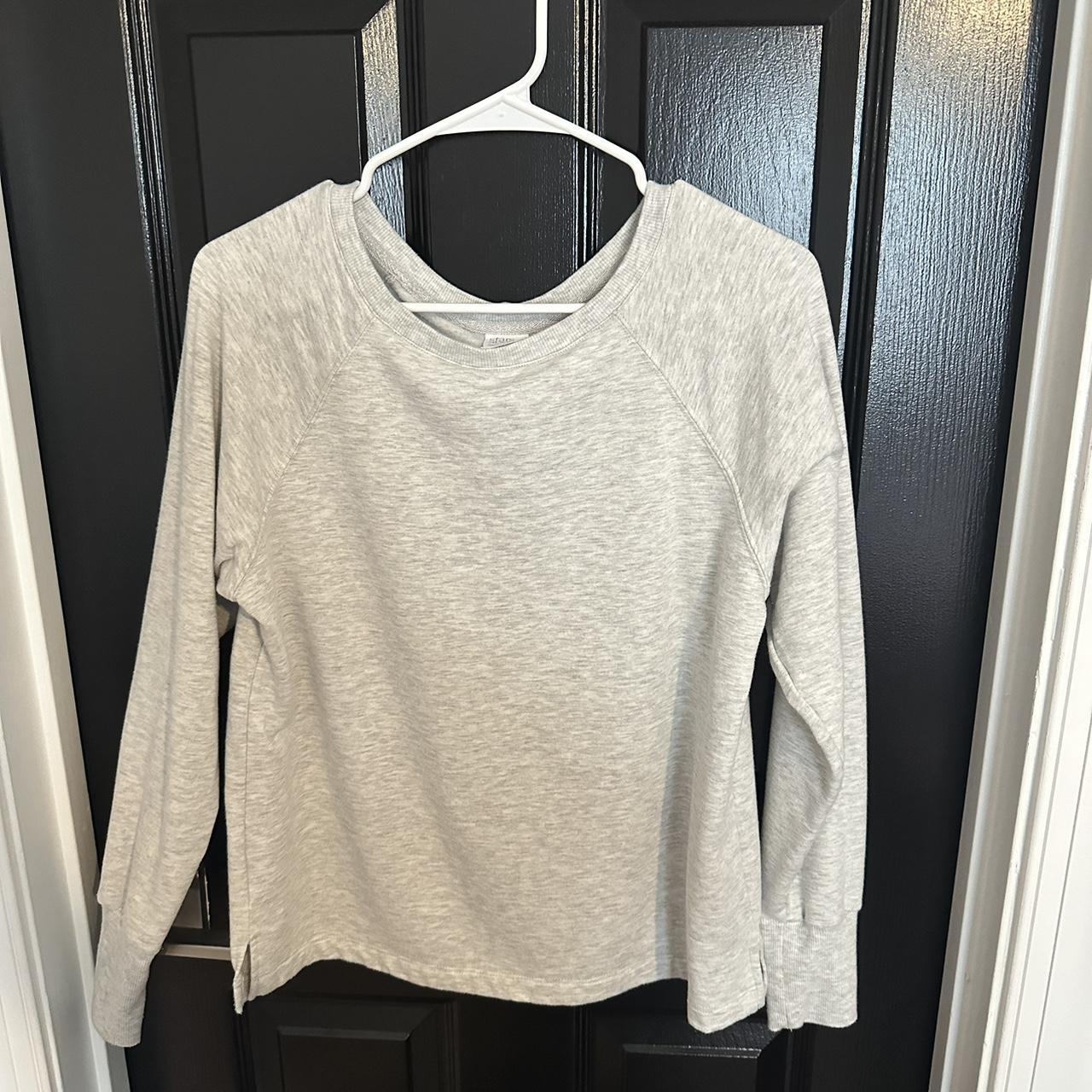 Plain gray crewneck, worn but still in great condition - Depop