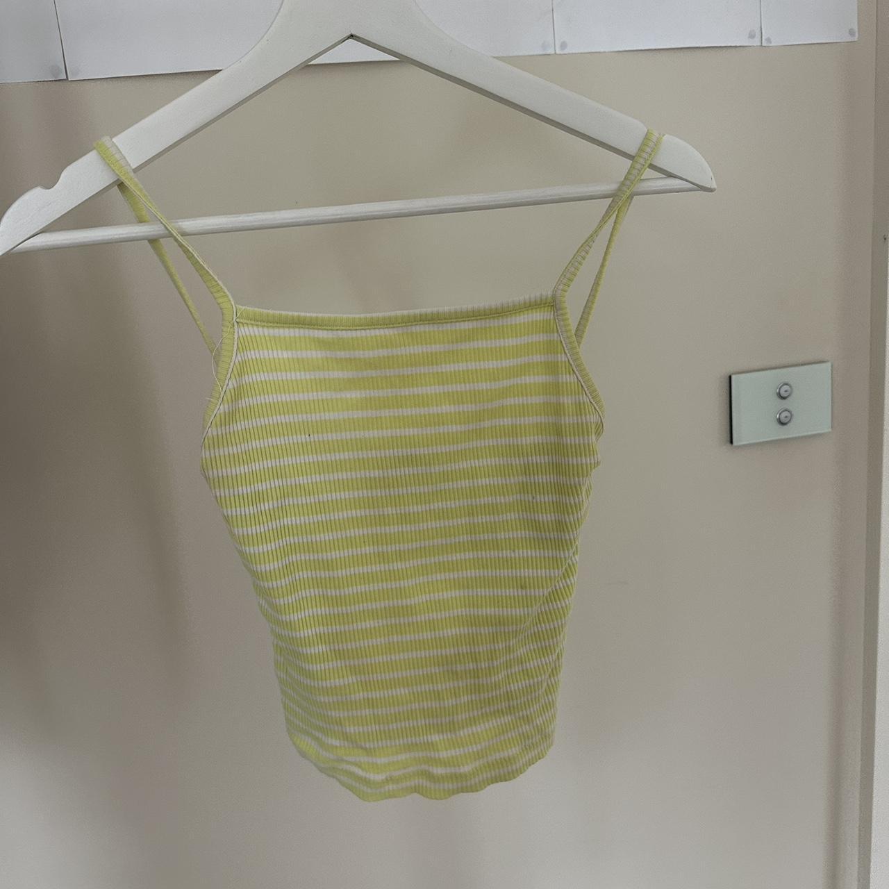 Bonds tank top - Depop