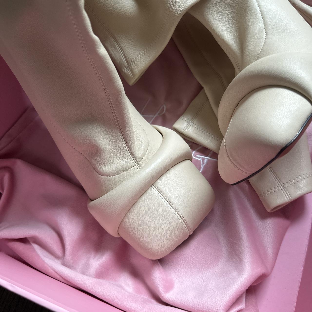 Women's Cream and White Boots | Depop