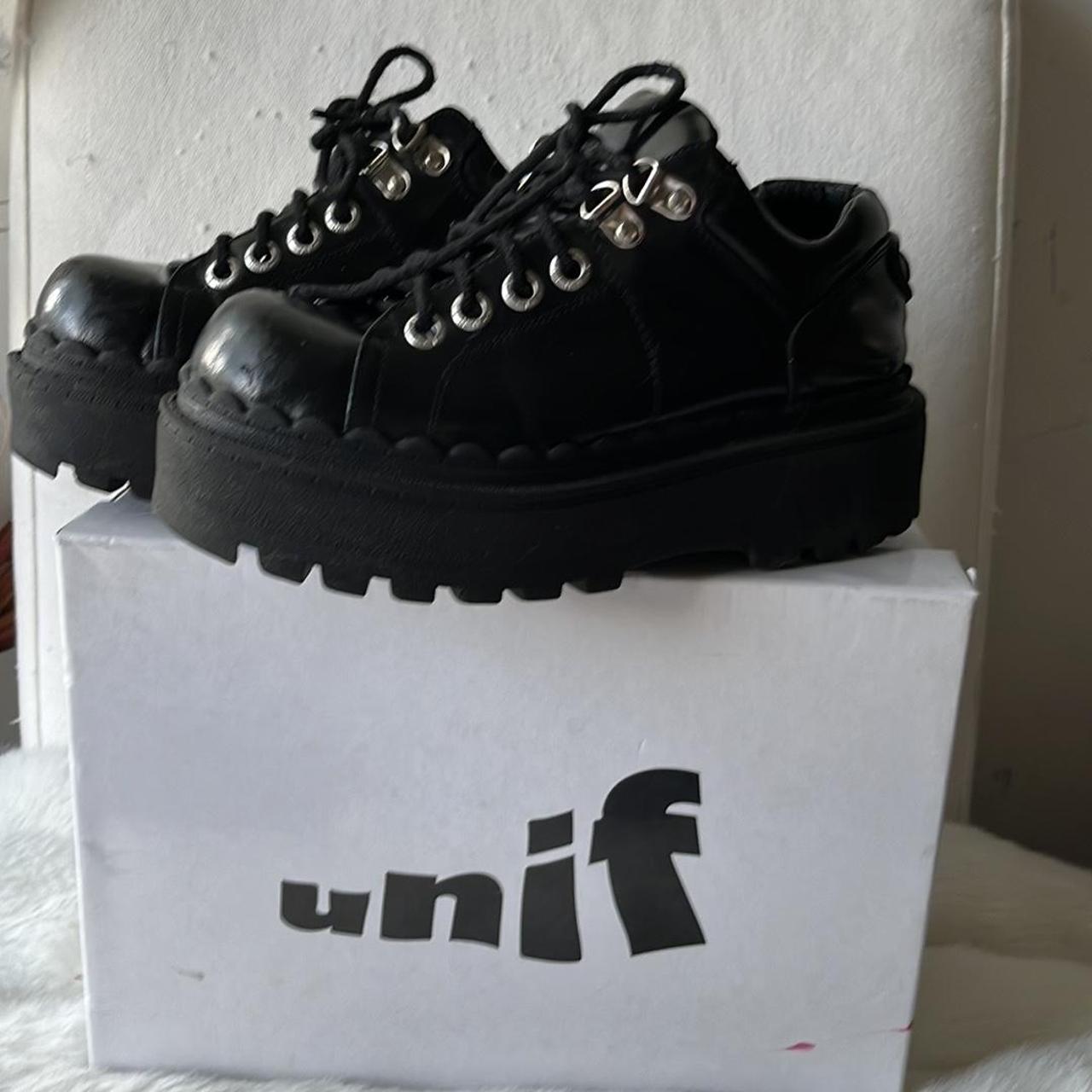 UNIF Women's Black Oxfords | Depop
