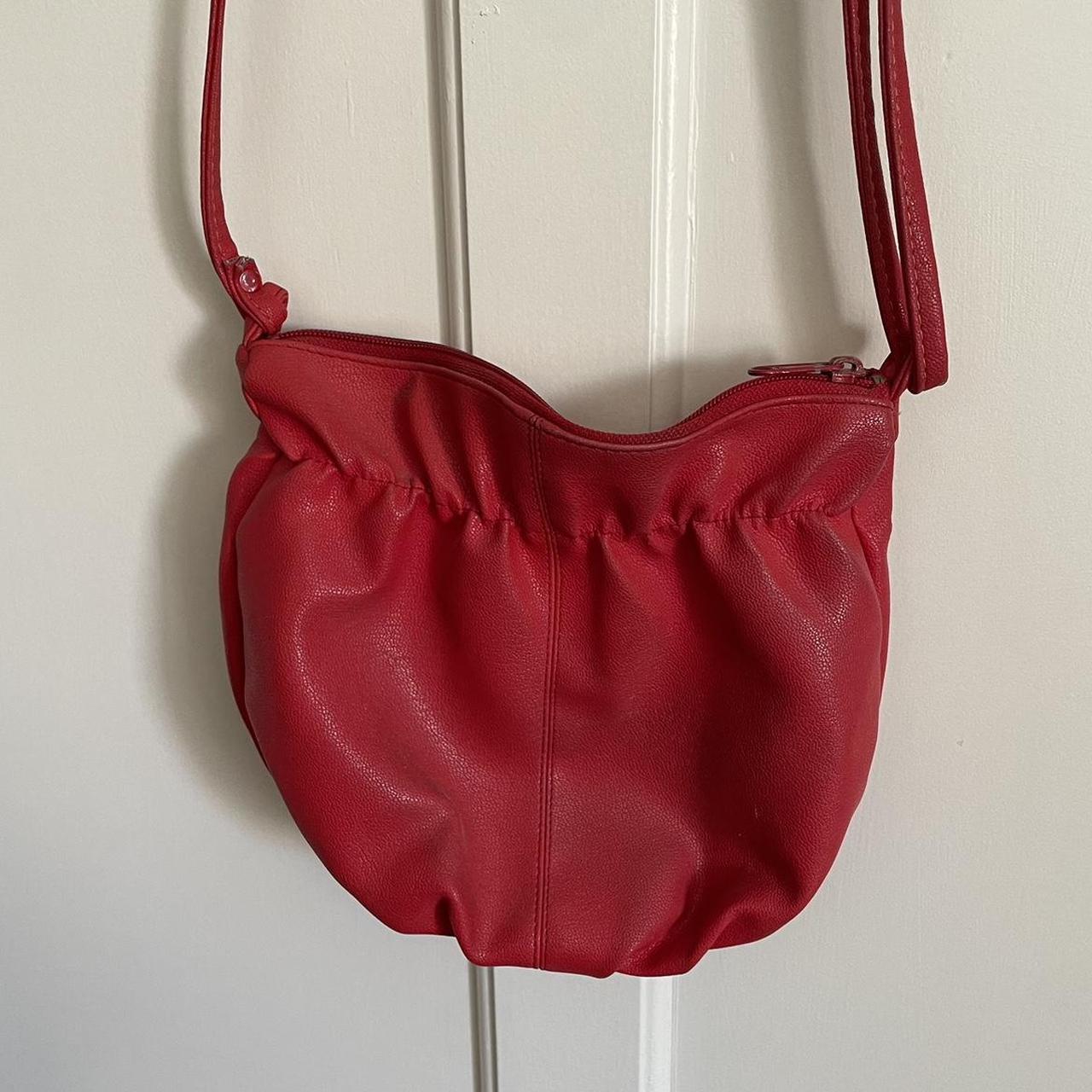 Cute little vintage red Fiorelli shoulder bag - Depop