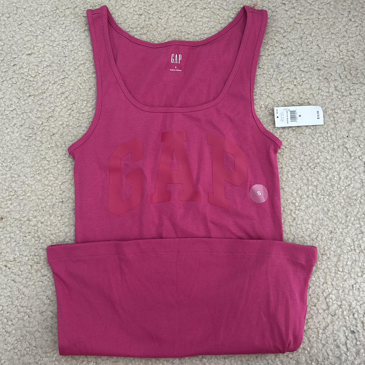 pink gap tank top NWT size s - Depop