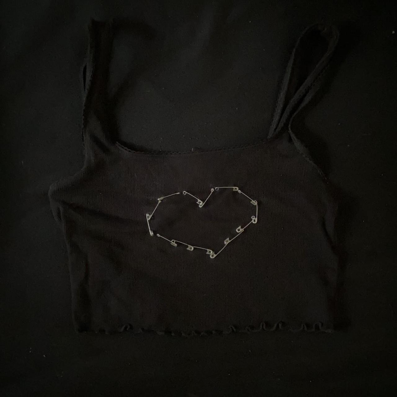 safety pin heart crop top tags emo diy brand for... - Depop