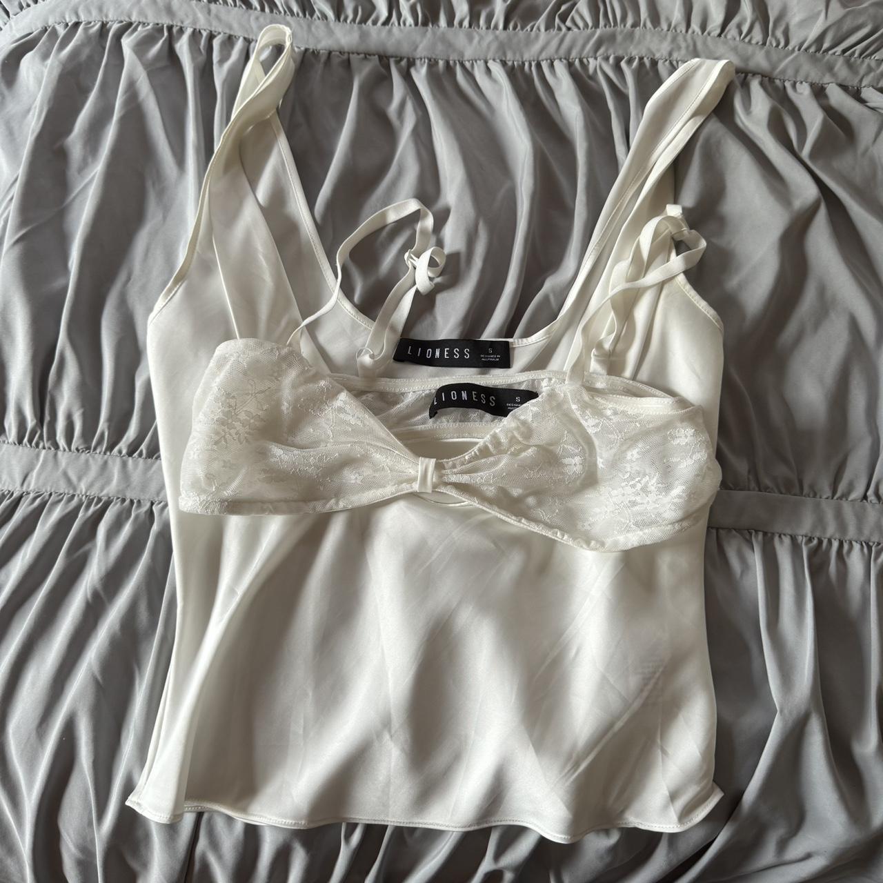 Lioness bra and top ($80 new) worn once - Depop
