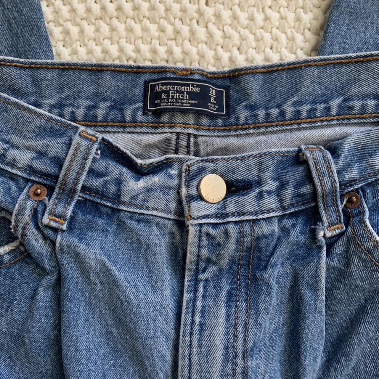 Abercrombie & Fitch Mom jeans High waisted and baggy - Depop