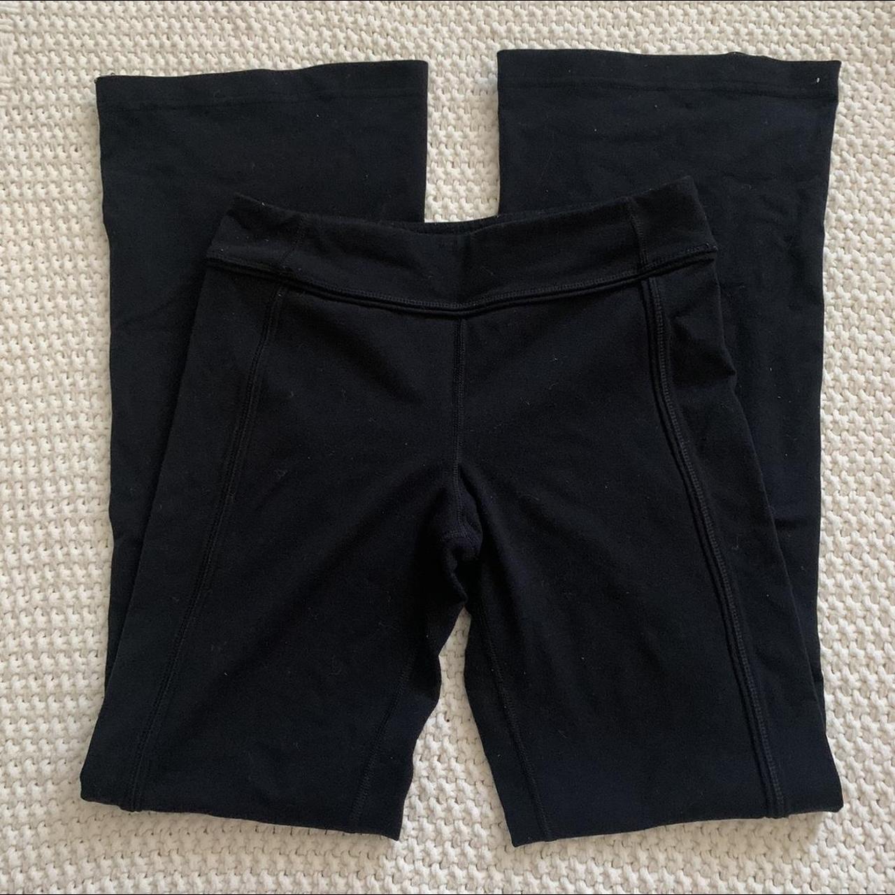 Lululemon black yoga pants Mid rise and... - Depop