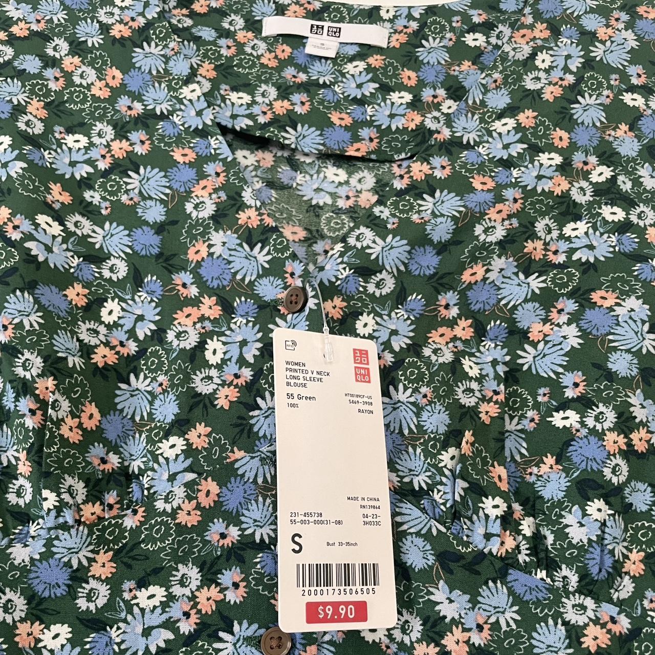 Uniqlo green floral blouse Size small Never worn,... - Depop