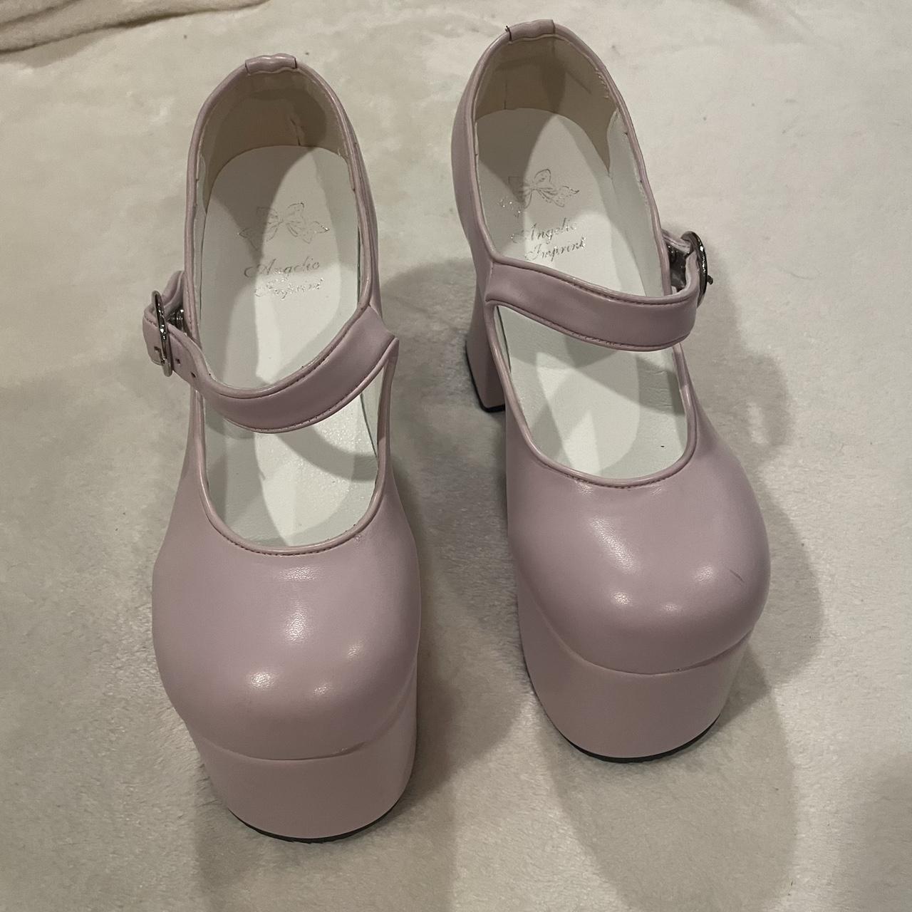Super cute platform heels. Only been worn once. ... - Depop